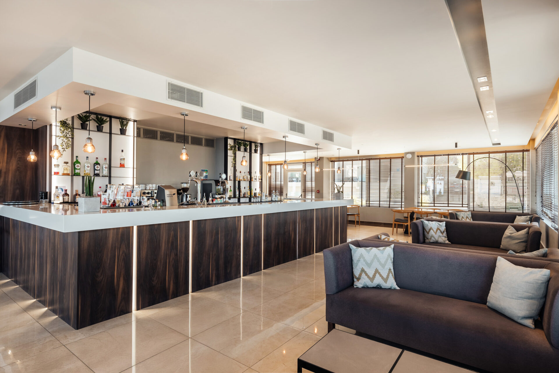 Bars - Alexandra Beach Resort