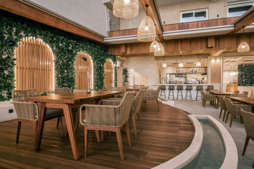 Makai Resto Bar - Alexandra Beach Resort